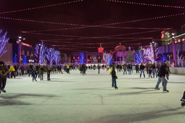 Ice Skating in Rosemont - Skating in the Park | StyleChicago.com