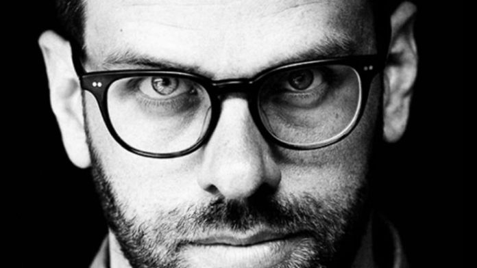 Mind Reader Mark Toland Peers Into Your Thoughts