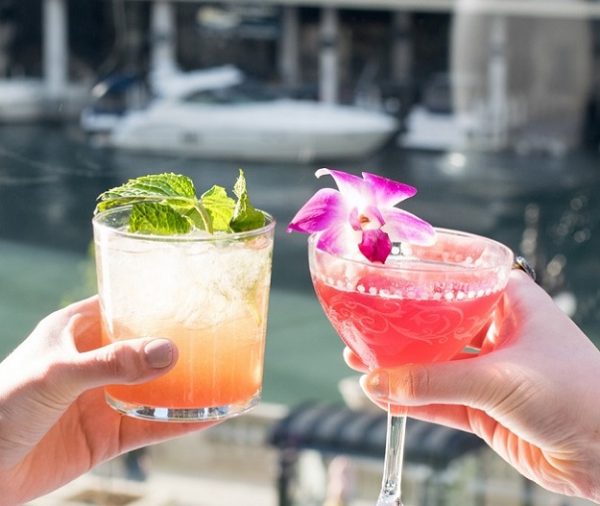 Raised | An Urban Rooftop Bar in Chicago | StyleChicago.com