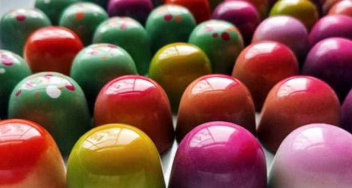 Sugoi Sweets: Hand-made Bonbons, Caramels and Macarons